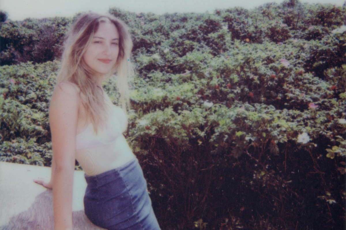 Renée Reed Shares New Single | Keeled Scales